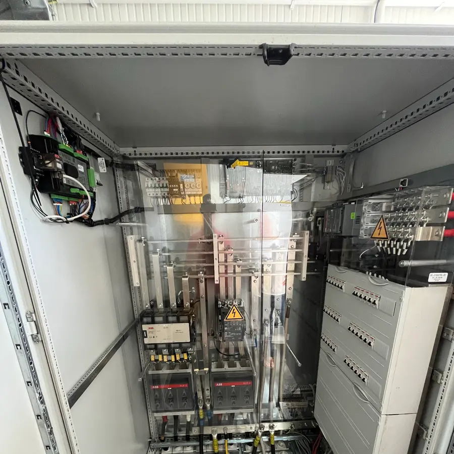 ComAp - Hybrid Power Generation Control for an Island